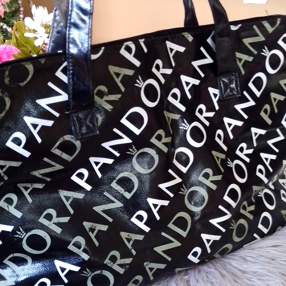 Pandora | Bags | Pandora | Poshmark